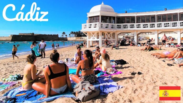 Descubre el paraíso en la Costa del Sol: Playa de la Caleta Nerja - Cherrys Marbella